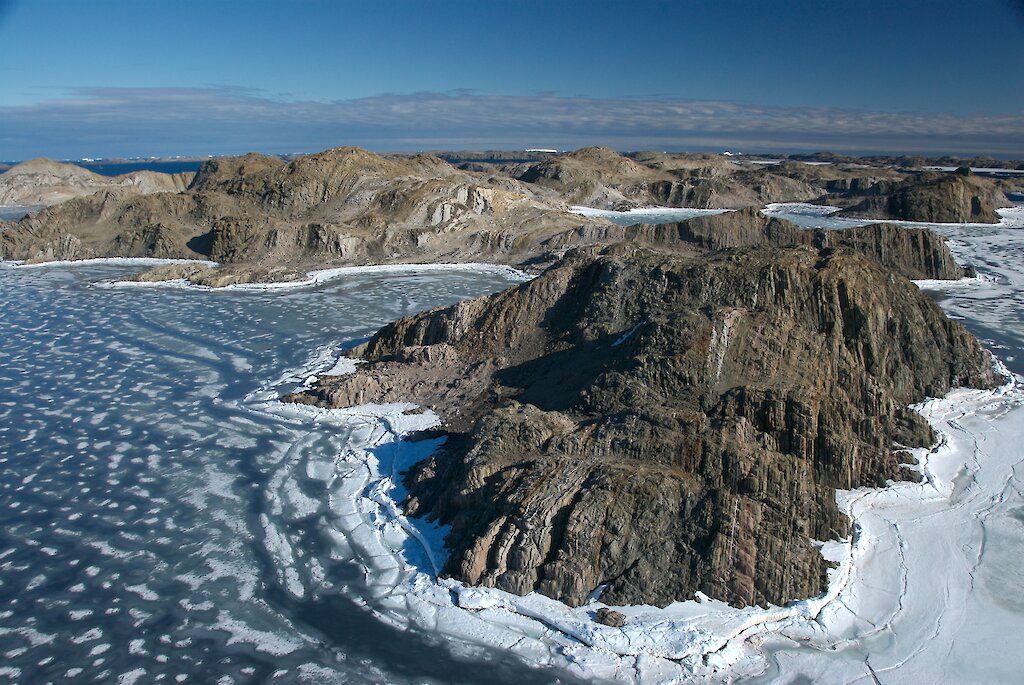 Hot rocks add heat to ice sheet models — Australian Antarctic Program