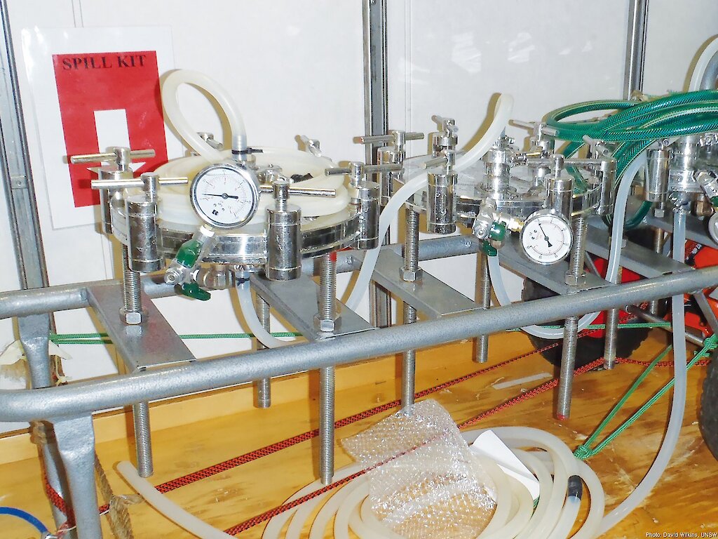 Capturing the ocean’s microbial diversity — Australian Antarctic Program