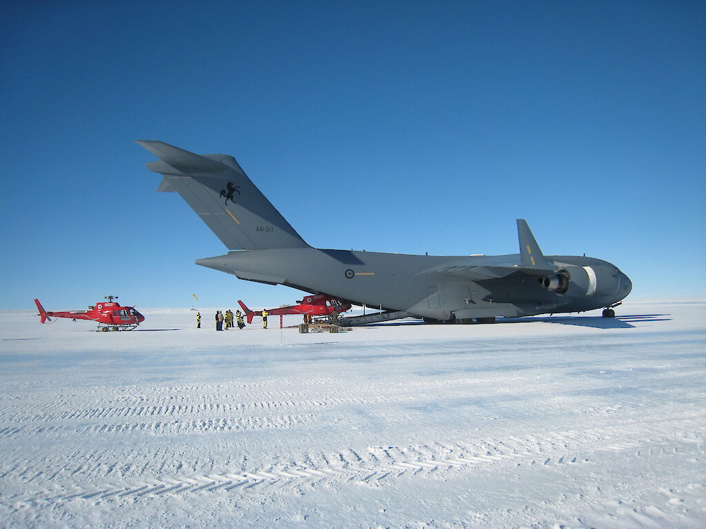 Air Force proves its capability in Antarctica again — Australian ...