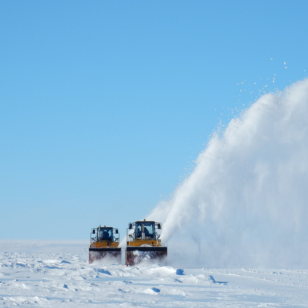 Preparing Australia’s Antarctic ice runway — Australian Antarctic ...