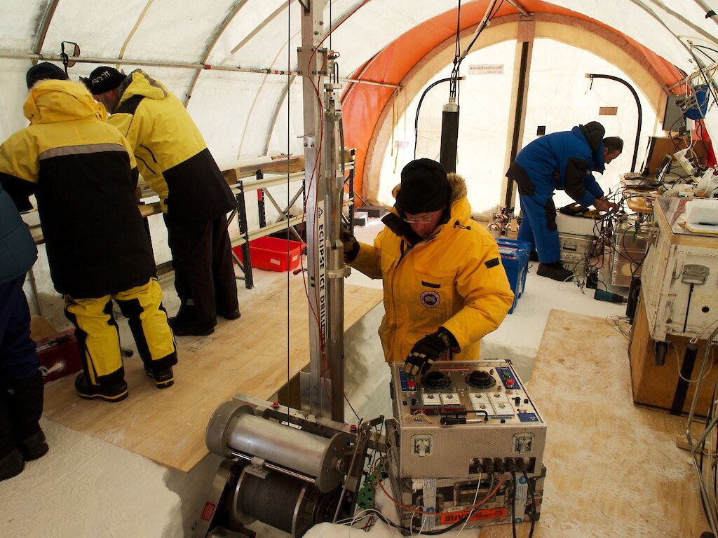 Scientists unlock a 2000 year ice core climate record — Australian ...