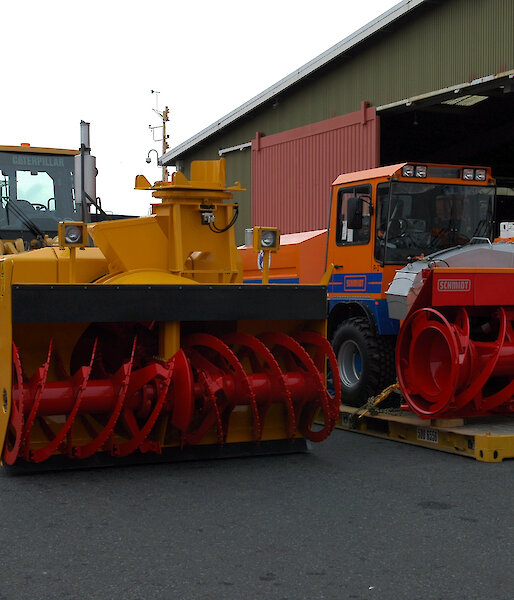 Construction and maintenance equipment – Australian Antarctic Program ...