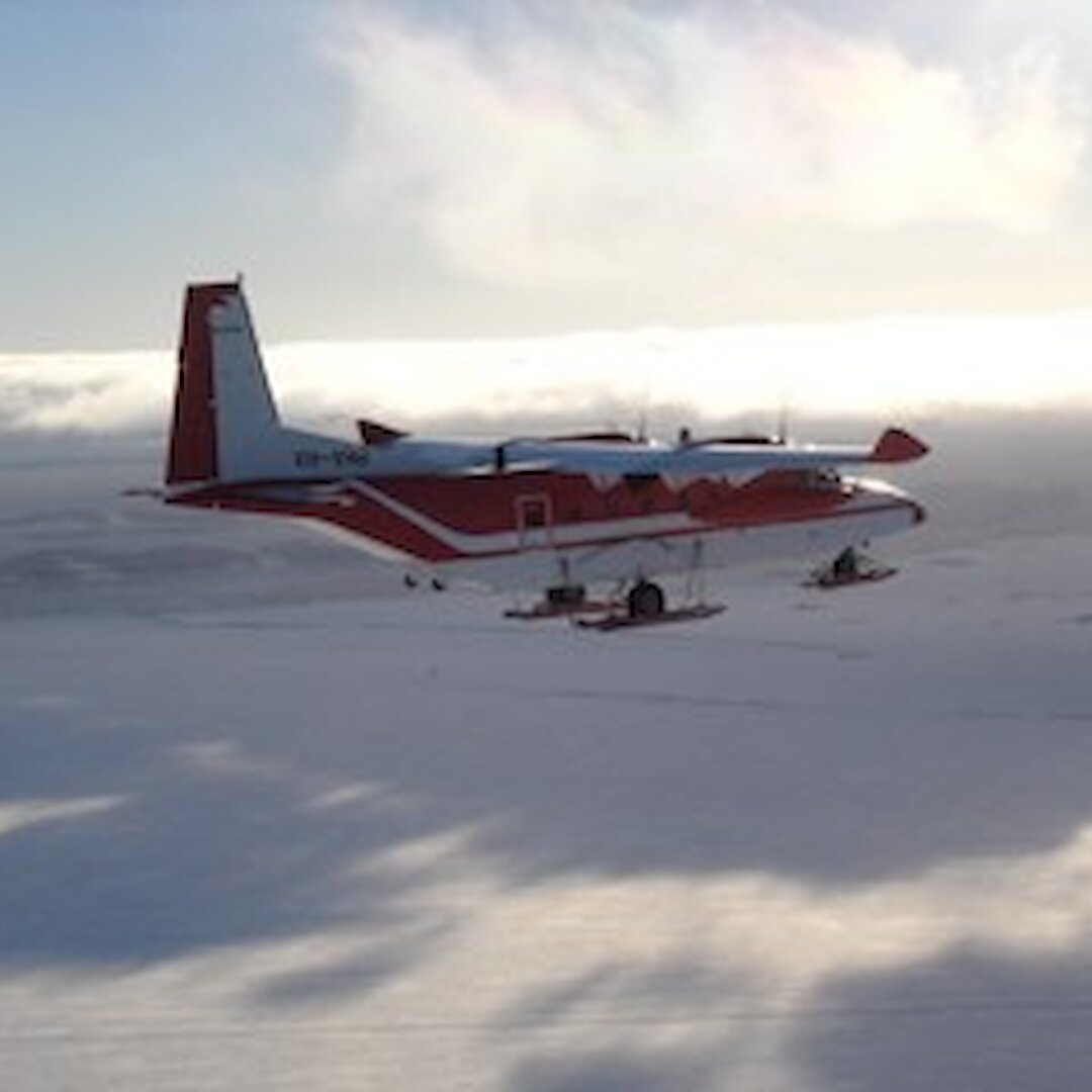Australia’s Antarctic aircraft touches down in Canberra — Australian ...