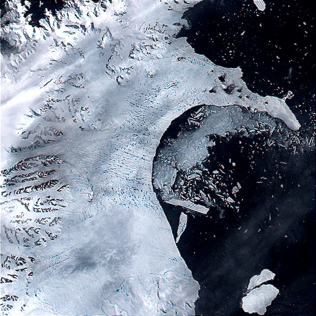 Ocean waves following sea ice loss trigger Antarctic ice shelf collapse ...