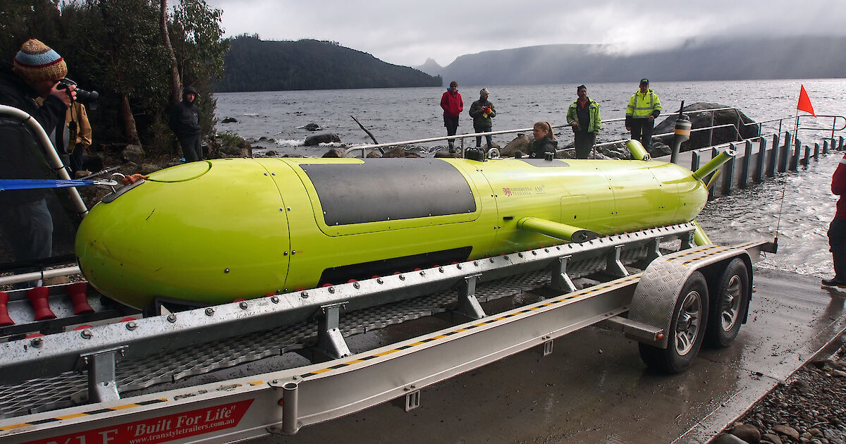 Lime green submarine prepares for first Antarctic mission – Australian ...