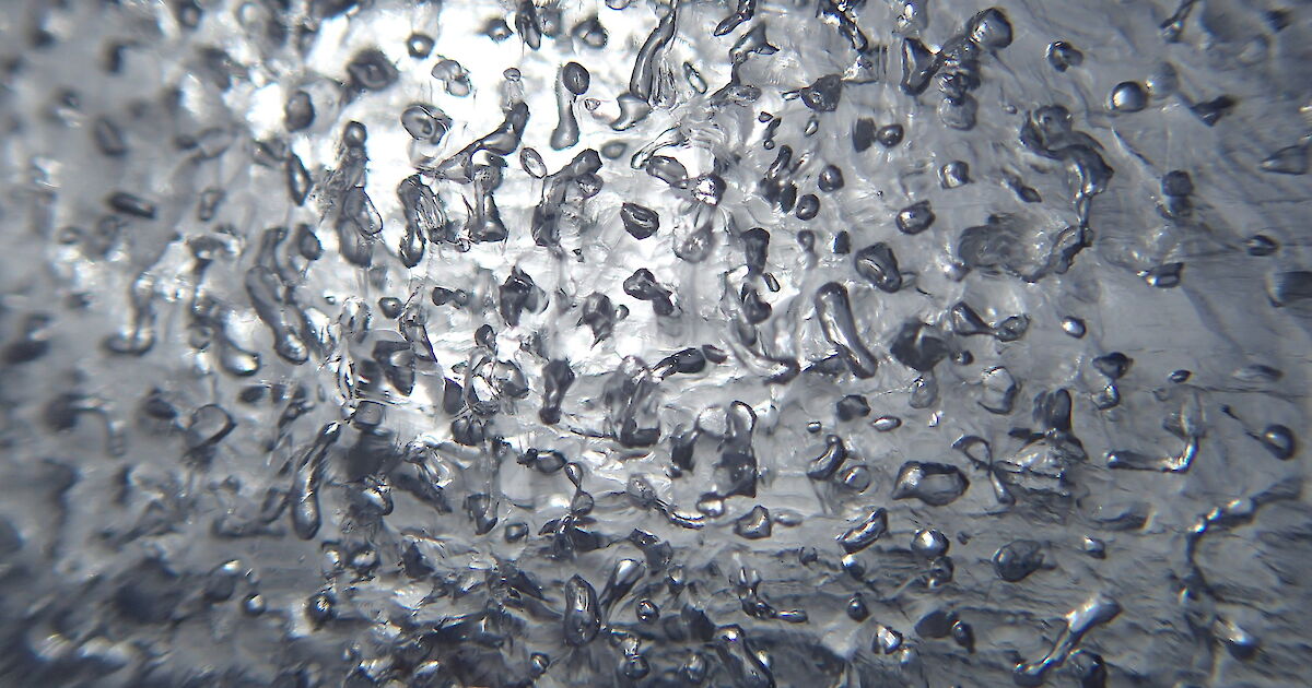 Antarctic ice mission seeks mystery molecules that scrub sky ...