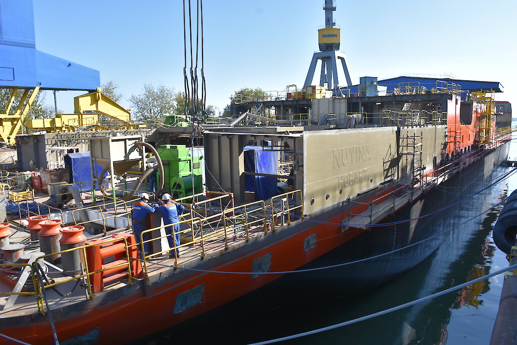 Ship superstructure on the rise — Australian Antarctic Program (News 2018)