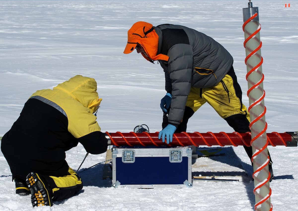 Aurora Basin: drilling ice cores in the heart of Antarctica – Australian Antarctic Program