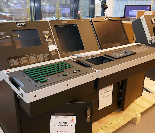 Building a bridge — Magazine Issue 36: June 2019 — Australian Antarctic ...