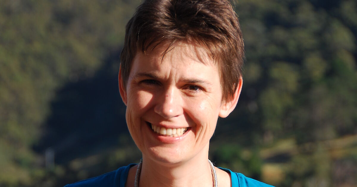 Elizabeth (Elle) Leane — Antarctic Arts Fellow 2003–04 – Australian ...