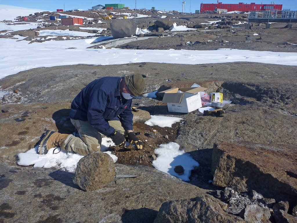 Why live in Antarctica? — Australian Antarctic Program