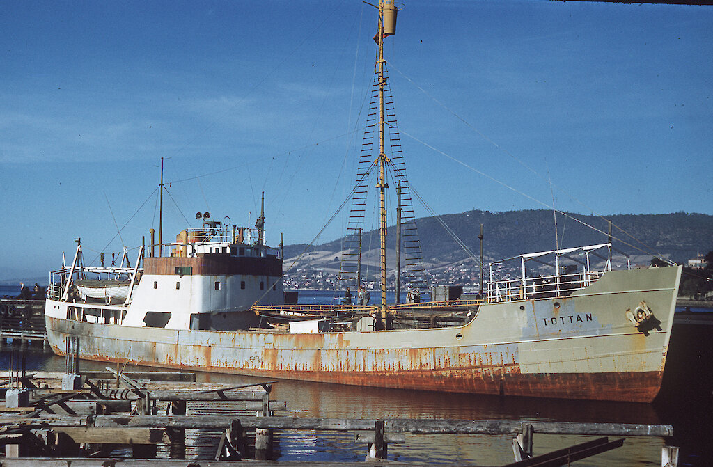 MV Tottan 1952–1953 — Australian Antarctic Program