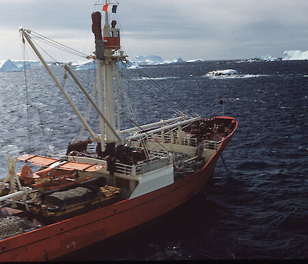 MV Magga Dan 1959–1961 — Australian Antarctic Program