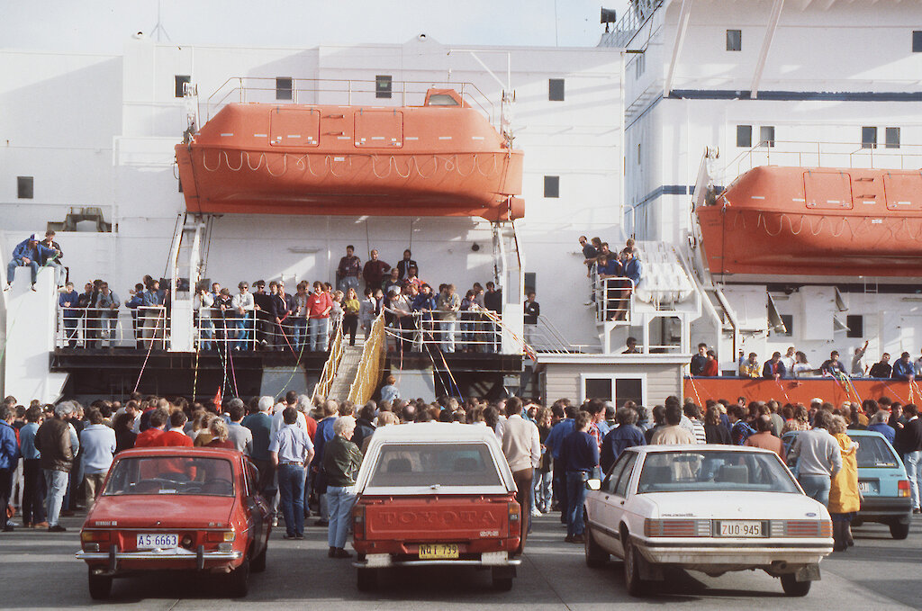 MV Icebird 1984–1994 — Australian Antarctic Program