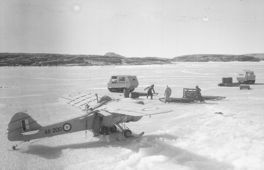 History of Australian Antarctic aviation — Australian Antarctic Program
