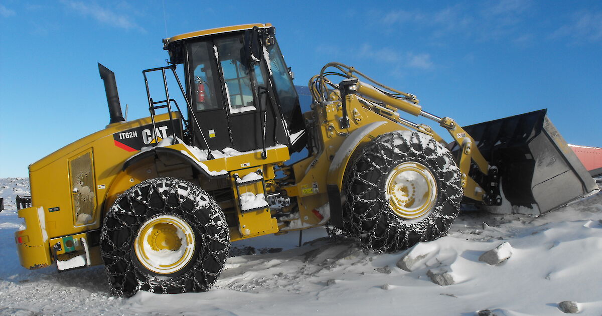 Station support and resupply vehicles – Australian Antarctic Program