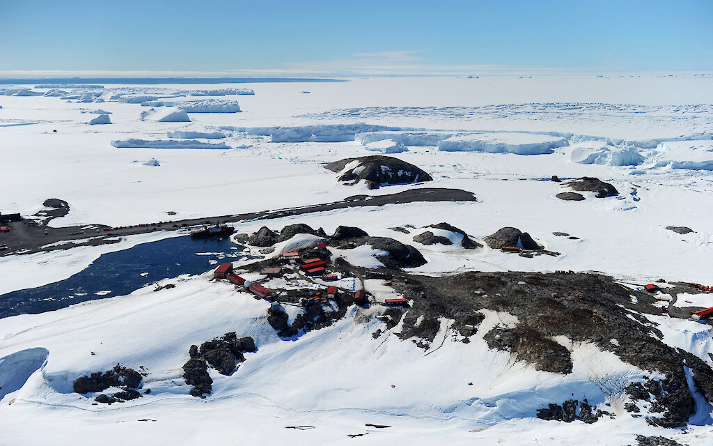 Australia to assist French Antarctic program — Australian Antarctic ...