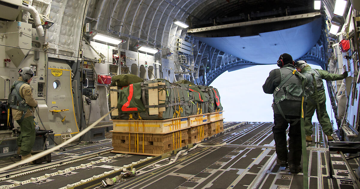 First midwinter airdrop to an Australian Antarctic station – Magazine ...