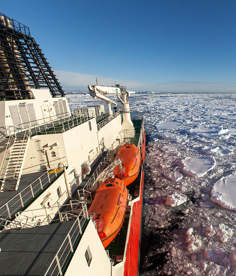 RSV Nuyina – Australia’s new icebreaker – Australian Antarctic Program