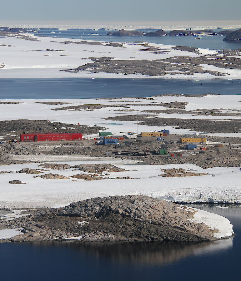 Fuel munching microbes clean up Antarctica – Australian Antarctic ...