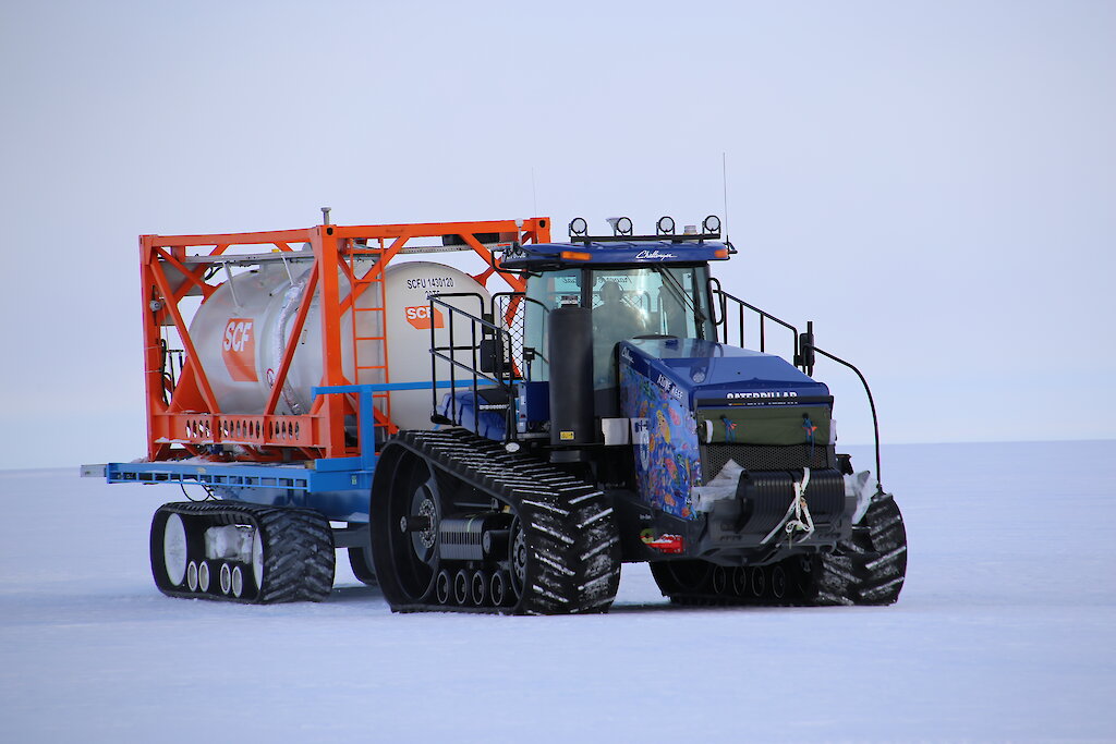 Traverse capability at core of ice research — Australian Antarctic Program