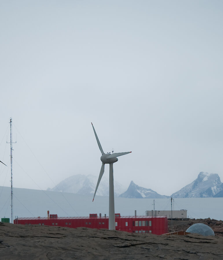 Winds, waves and temperatures – Australian Antarctic Program