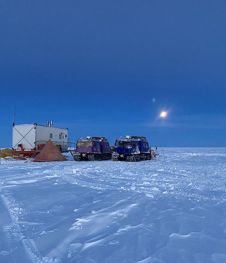 Traverse to Law Dome – Australian Antarctic Program (News 2021)