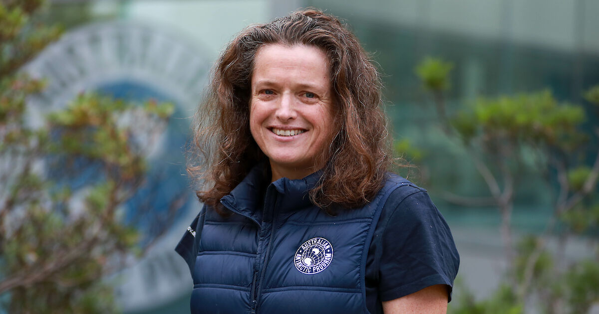 Dr Anna MacDonald – Australian Antarctic Program